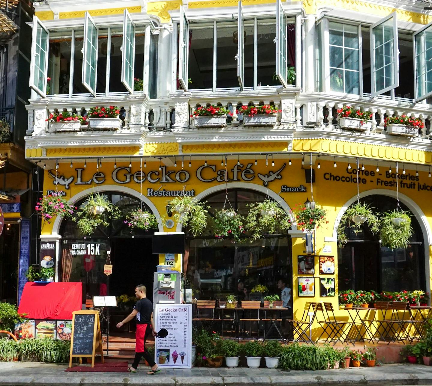Sapa Travel Guide: Top 9 Coffee Shops with Beautiful Views