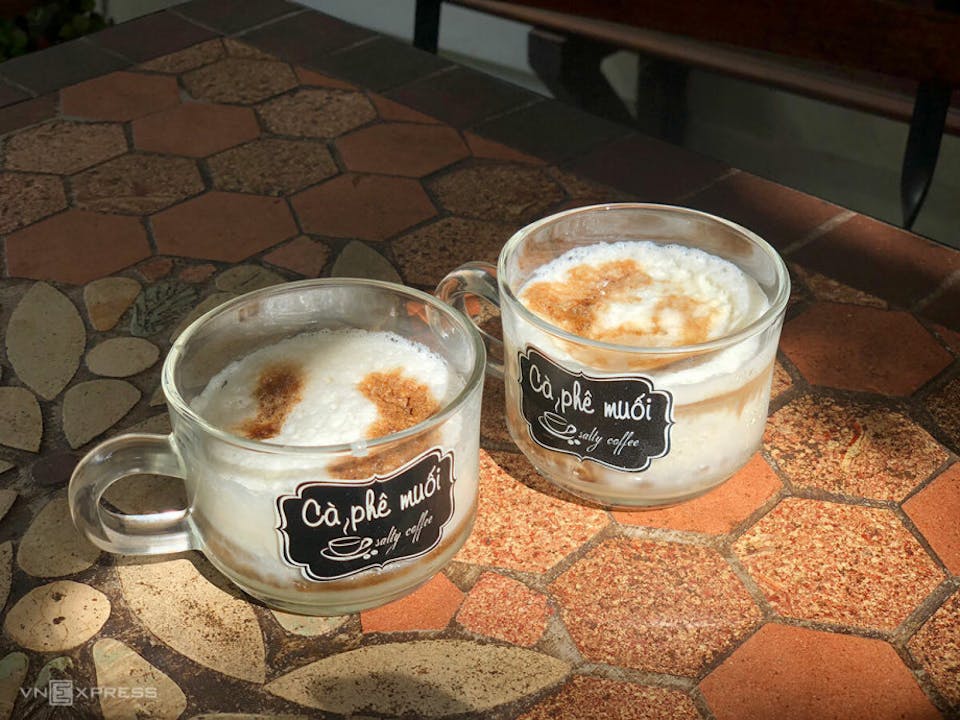 Everything You Need to Know About Salt Coffee – The Unique Specialty of Hue