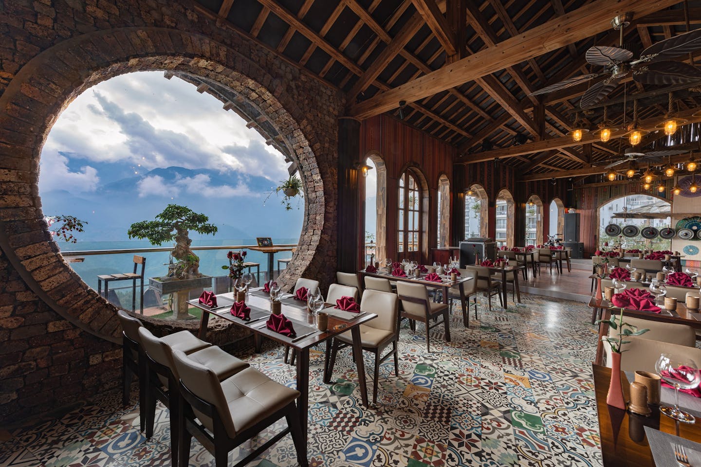 Sapa Travel Guide: Top 9 Coffee Shops with Beautiful Views