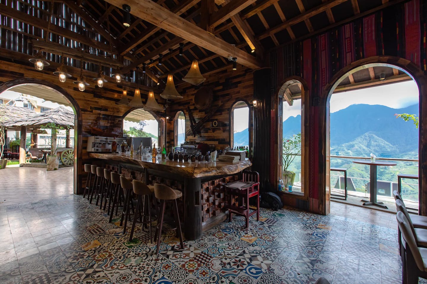 Sapa Travel Guide: Top 9 Coffee Shops with Beautiful Views